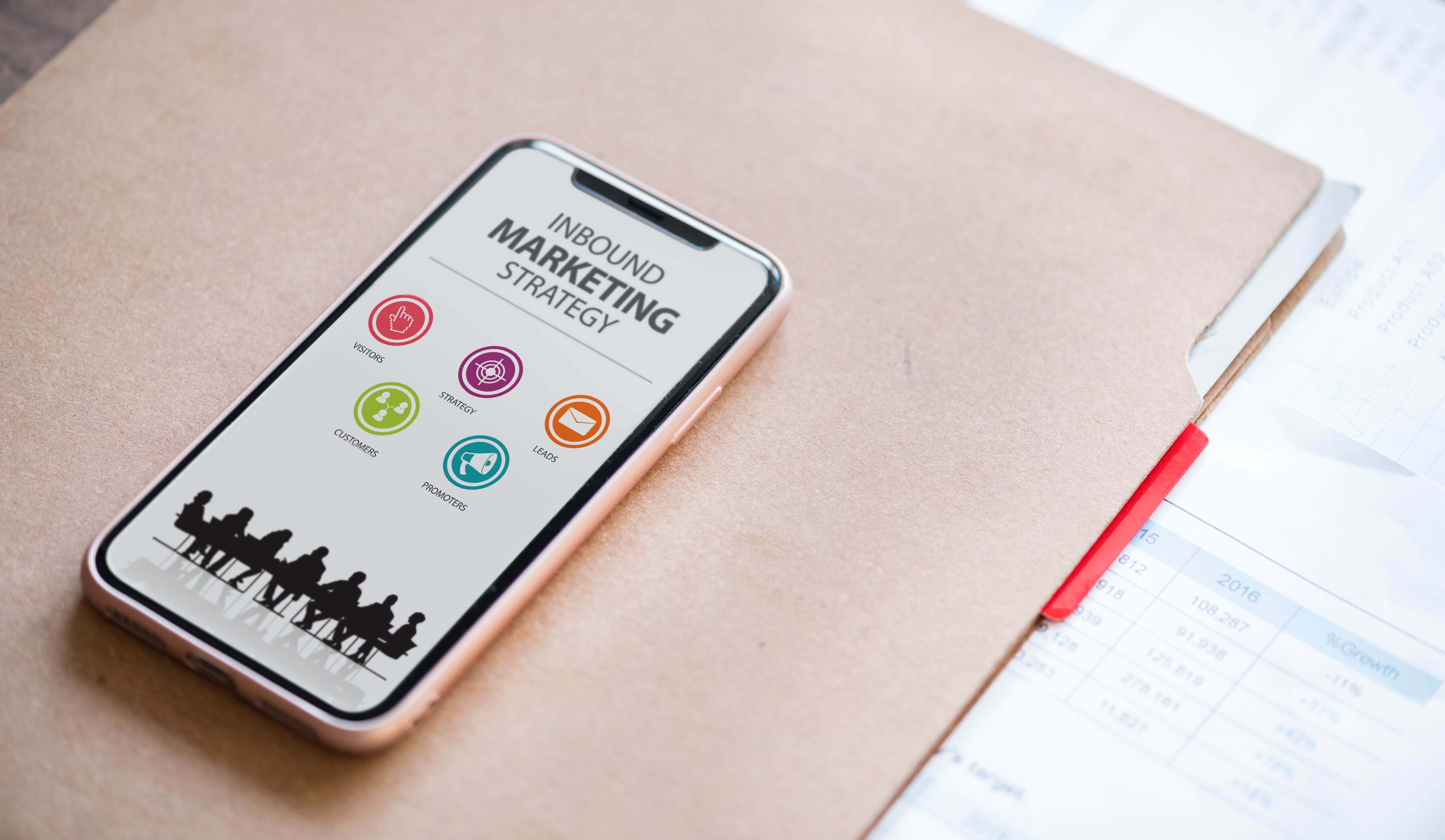 Inbound vs. outbound marketing - Hvad er forskellen?